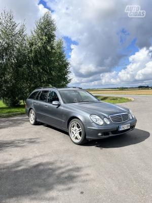 Pelēks Mercedes-Benz e-200 2006 Kauņa, ar dzinēja tilpumu 1.80 L un nobraukumu 332 tūkst. km par 2900 €, foto 4 vietnē AUTOMOTO.COM.LV