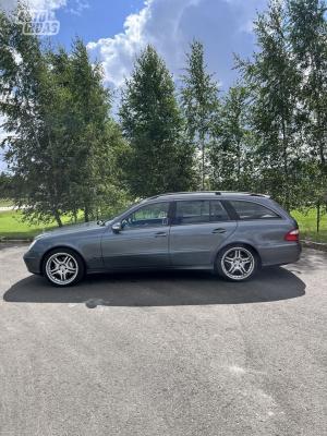 Pelēks Mercedes-Benz e-200 2006 Kauņa, ar dzinēja tilpumu 1.80 L un nobraukumu 332 tūkst. km par 2900 €, foto 9 vietnē AUTOMOTO.COM.LV