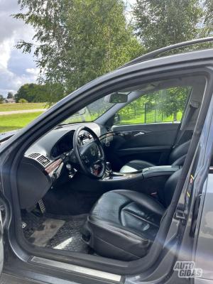 Pelēks Mercedes-Benz e-200 2006 Kauņa, ar dzinēja tilpumu 1.80 L un nobraukumu 332 tūkst. km par 2900 €, foto 10 vietnē AUTOMOTO.COM.LV
