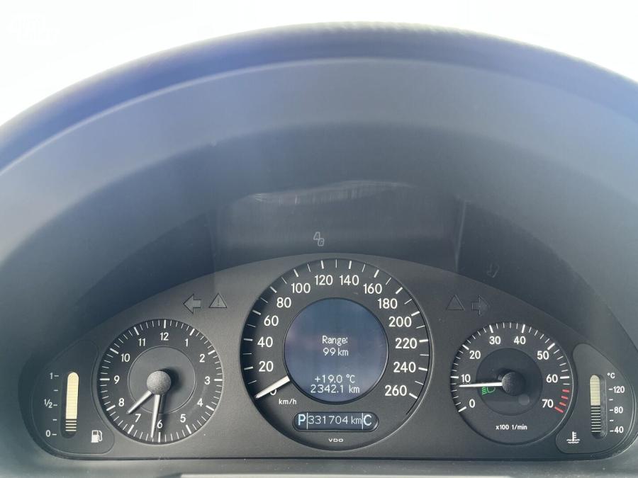 Pelēks Mercedes-Benz e-200 2006 Kauņa, ar dzinēja tilpumu 1.80 L un nobraukumu 332 tūkst. km par 2900 €, foto 20 vietnē AUTOMOTO.COM.LV