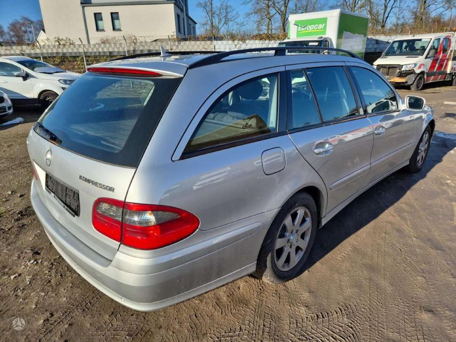 Pelēks Mercedes-Benz e-200 2008 Kauņa, ar dzinēja tilpumu 1.80 L un nobraukumu 232 tūkst. km par 4000 €, foto 4 vietnē AUTOMOTO.COM.LV
