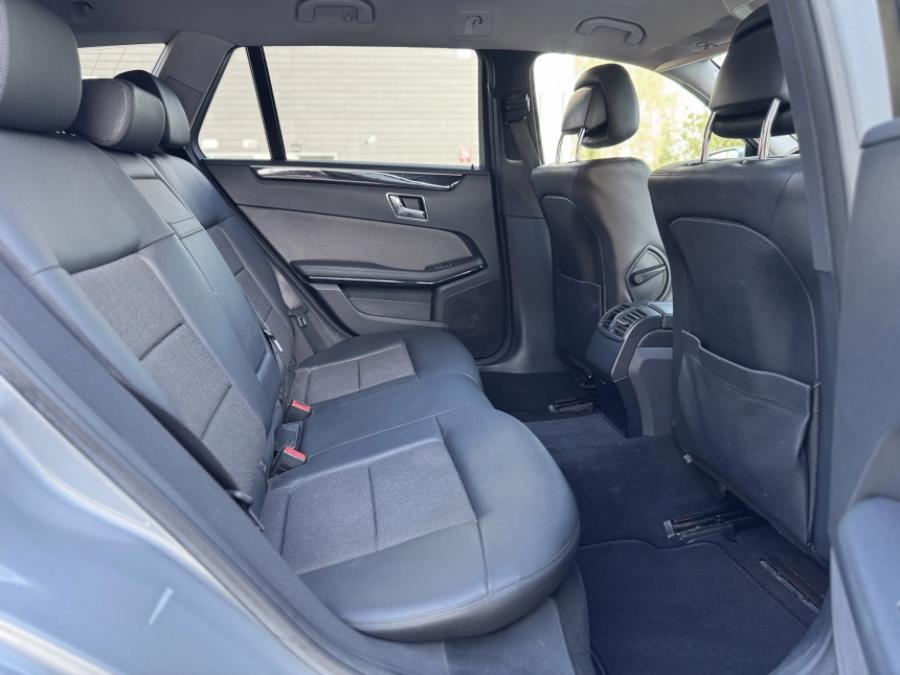 Pelēks Mercedes-Benz e-200 2010 Rīga, ar dzinēja tilpumu 2.20 L un nobraukumu 420 tūkst. km par 5100 €, foto 7 vietnē AUTOMOTO.COM.LV
