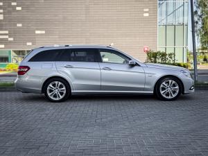Pelēks Mercedes-Benz e-200 2010 Rīga, ar dzinēja tilpumu 2.20 L un nobraukumu 420 tūkst. km par 5100 €, foto 20 vietnē AUTOMOTO.COM.LV