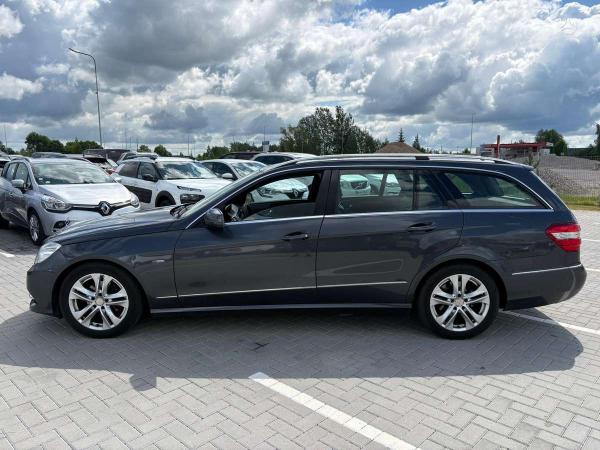 Grey Mercedes-Benz e-200 2010 in Taurage, with an engine capacity of 2.14 L and mileage of 331 thousand km for 5500 €, photo 6 on AUTOMOTO.COM.LV