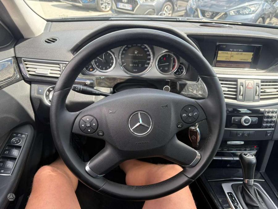Серый Мерседес E 200 2010 в Таураге, объемом двигателя 2.14 л и пробегом 331 тыс. км за 5500 €, фото 21 на AUTOMOTO.COM.LV