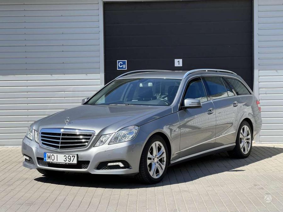 Pelēks Mercedes-Benz e-200 2010 Klaipėda, ar dzinēja tilpumu 2.14 L un nobraukumu 369 tūkst. km par 5950 €, foto 1 vietnē AUTOMOTO.COM.LV