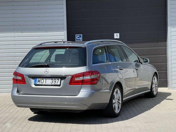 Pelēks Mercedes-Benz e-200 2010 Klaipėda, ar dzinēja tilpumu 2.14 L un nobraukumu 369 tūkst. km par 5950 €, foto 5 vietnē AUTOMOTO.COM.LV