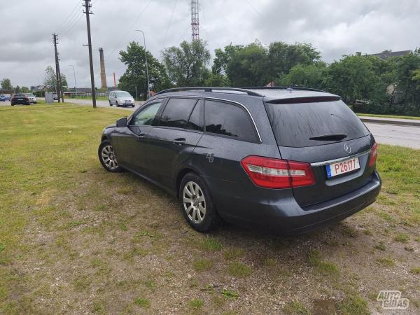 Серый Мерседес E 200 2010 в Юрбаркас, объемом двигателя 2.20 л и пробегом 281 тыс. км за 4500 €, фото 3 на AUTOMOTO.COM.LV