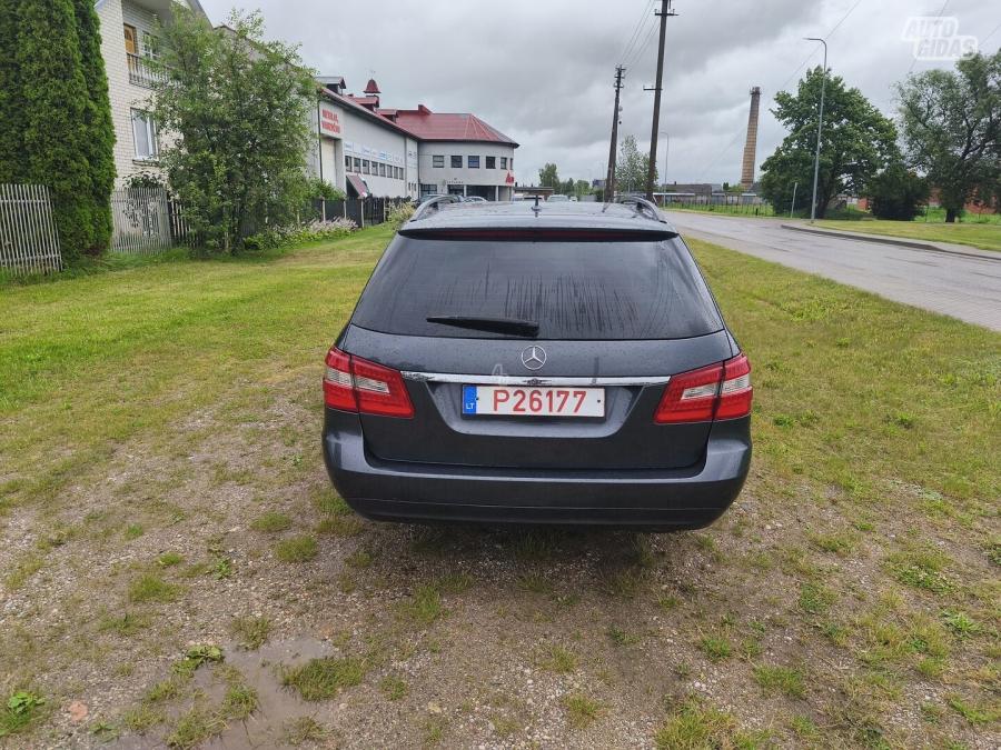 Grey Mercedes-Benz e-200 2010 in Jurbarkas, with an engine capacity of 2.20 L and mileage of 281 thousand km for 4500 €, photo 9 on AUTOMOTO.COM.LV