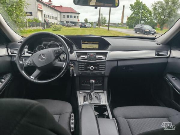 Серый Мерседес E 200 2010 в Юрбаркас, объемом двигателя 2.20 л и пробегом 281 тыс. км за 4500 €, фото 9 на AUTOMOTO.COM.LV