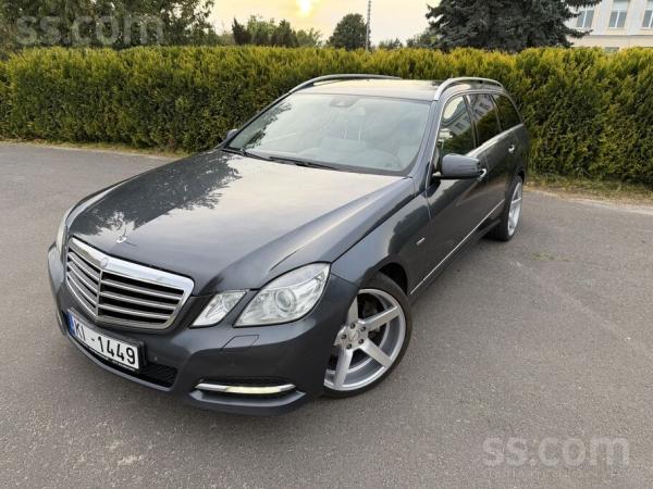 Серый Мерседес E 200 2010 в Рига, объемом двигателя 2.20 л и пробегом 420 тыс. км за 5995 €, фото 2 на AUTOMOTO.COM.LV
