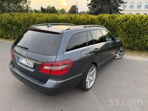 Pelēks Mercedes-Benz e-200 2010 Rīga, ar dzinēja tilpumu 2.20 L un nobraukumu 420 tūkst. km par 5995 €, foto 4 vietnē AUTOMOTO.COM.LV