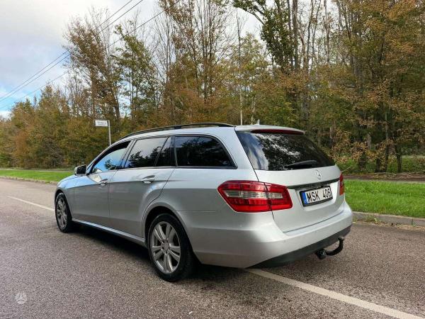 Pelēks Mercedes-Benz e-200 2010 Šauļi, ar dzinēja tilpumu 2.14 L un nobraukumu 293 tūkst. km par 4350 €, foto 4 vietnē AUTOMOTO.COM.LV