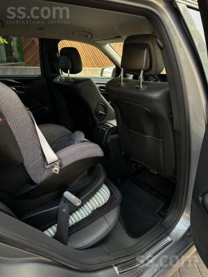 Pelēks Mercedes-Benz e-200 2011 Rīga, ar dzinēja tilpumu 2.10 L un nobraukumu 0 tūkst. km par 8200 €, foto 10 vietnē AUTOMOTO.COM.LV