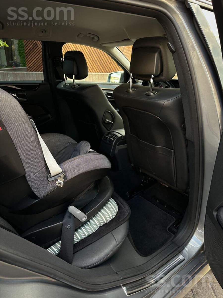 Pelēks Mercedes-Benz e-200 2011 Rīga, ar dzinēja tilpumu 2.10 L un nobraukumu 0 tūkst. km par 8200 €, foto 10 vietnē AUTOMOTO.COM.LV