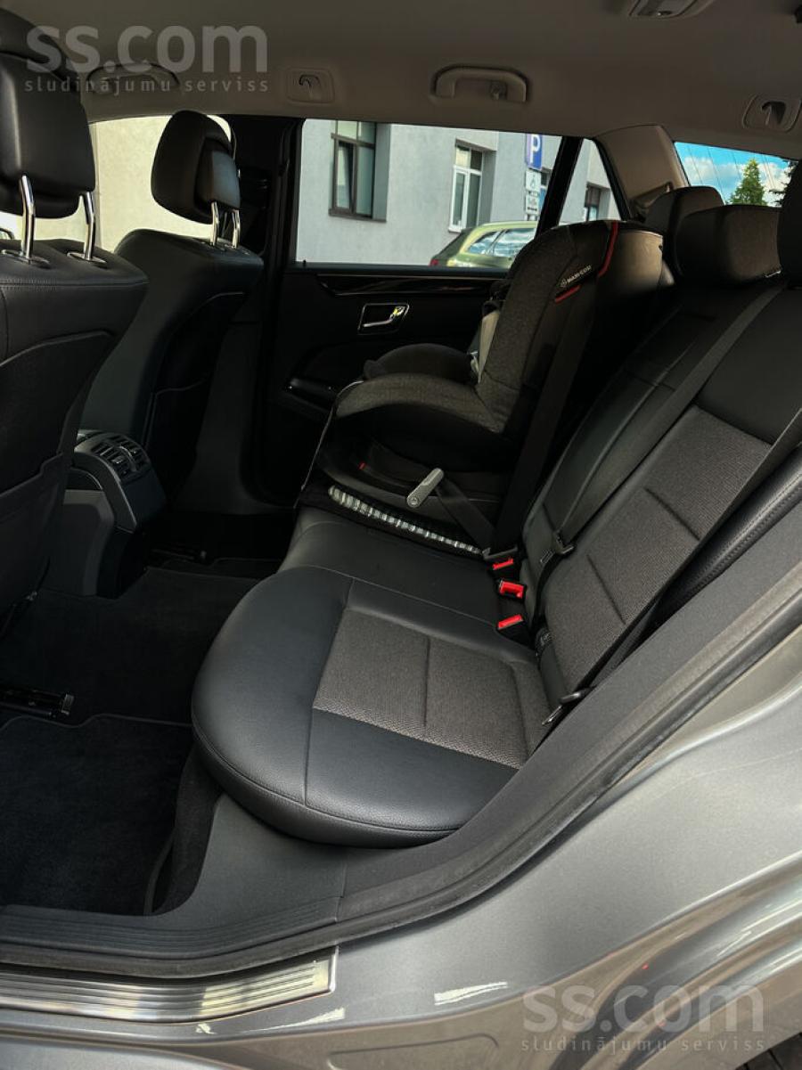 Pelēks Mercedes-Benz e-200 2011 Rīga, ar dzinēja tilpumu 2.10 L un nobraukumu 0 tūkst. km par 8200 €, foto 13 vietnē AUTOMOTO.COM.LV