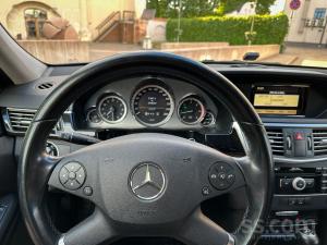 Pelēks Mercedes-Benz e-200 2011 Rīga, ar dzinēja tilpumu 2.10 L un nobraukumu 0 tūkst. km par 8200 €, foto 21 vietnē AUTOMOTO.COM.LV