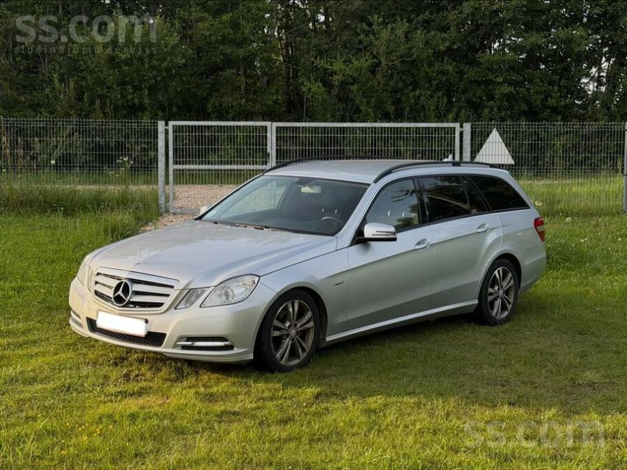 Grey Mercedes-Benz e-200 2011 in Riga, with an engine capacity of 2.20 L and mileage of 514 thousand km for 5000 €, photo 1 on AUTOMOTO.COM.LV