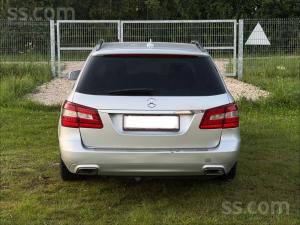 Grey Mercedes-Benz e-200 2011 in Riga, with an engine capacity of 2.20 L and mileage of 514 thousand km for 5000 €, photo 5 on AUTOMOTO.COM.LV