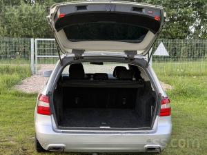 Grey Mercedes-Benz e-200 2011 in Riga, with an engine capacity of 2.20 L and mileage of 514 thousand km for 5000 €, photo 6 on AUTOMOTO.COM.LV