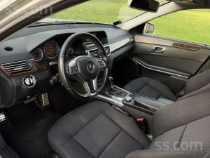 Grey Mercedes-Benz e-200 2011 in Riga, with an engine capacity of 2.20 L and mileage of 514 thousand km for 5000 €, photo 7 on AUTOMOTO.COM.LV