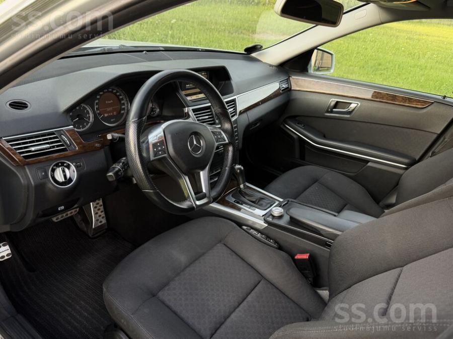 Grey Mercedes-Benz e-200 2011 in Riga, with an engine capacity of 2.20 L and mileage of 514 thousand km for 5000 €, photo 7 on AUTOMOTO.COM.LV