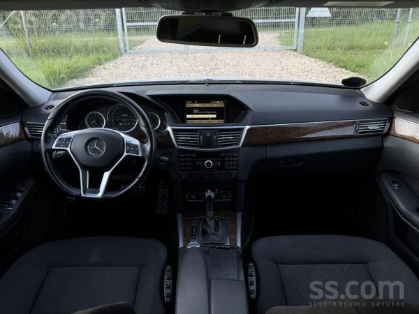 Pelēks Mercedes-Benz e-200 2011 Rīga, ar dzinēja tilpumu 2.20 L un nobraukumu 514 tūkst. km par 5000 €, foto 10 vietnē AUTOMOTO.COM.LV