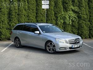 Pelēks Mercedes-Benz e-200 2011 Rīga, ar dzinēja tilpumu 2.20 L un nobraukumu 514 tūkst. km par 5000 €, foto  vietnē AUTOMOTO.COM.LV