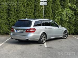 Grey Mercedes-Benz e-200 2011 in Riga, with an engine capacity of 2.20 L and mileage of 514 thousand km for 5000 €, photo 7 on AUTOMOTO.COM.LV