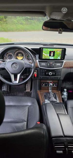 Серый Мерседес E 200 2011 в Вильнюс, объемом двигателя 2.15 л и пробегом 305 тыс. км за 6000 €, фото 10 на AUTOMOTO.COM.LV
