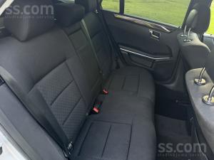 Pelēks Mercedes-Benz e-200 2011 Rīga, ar dzinēja tilpumu 2.20 L un nobraukumu 514 tūkst. km par 4000 €, foto 11 vietnē AUTOMOTO.COM.LV