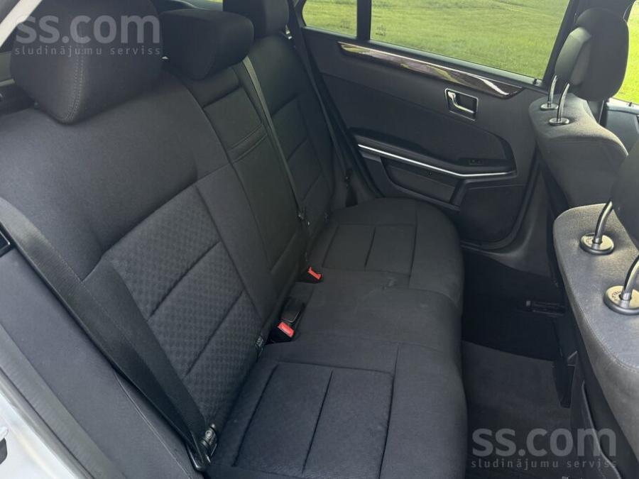 Pelēks Mercedes-Benz e-200 2011 Rīga, ar dzinēja tilpumu 2.20 L un nobraukumu 514 tūkst. km par 4000 €, foto 11 vietnē AUTOMOTO.COM.LV