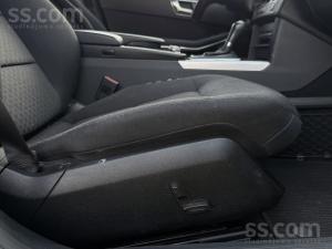 Pelēks Mercedes-Benz e-200 2011 Rīga, ar dzinēja tilpumu 2.20 L un nobraukumu 514 tūkst. km par 4000 €, foto 12 vietnē AUTOMOTO.COM.LV