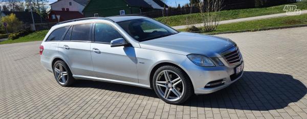 Grey Mercedes-Benz e-200 2012 in Vilnius, with an engine capacity of 2.10 L and mileage of 206 thousand km for 5399 €, photo 1 on AUTOMOTO.COM.LV