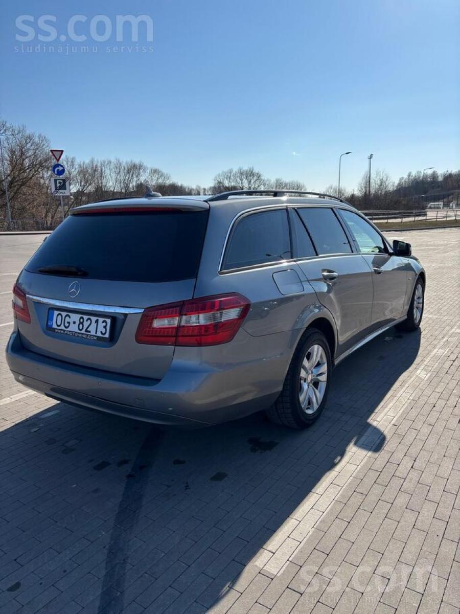 Серый Мерседес E 200 2012 в Резекне, объемом двигателя 2.00 л и пробегом 0 тыс. км за 5500 €, фото 5 на AUTOMOTO.COM.LV
