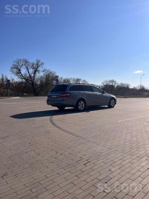 Серый Мерседес E 200 2012 в Резекне, объемом двигателя 2.00 л и пробегом 0 тыс. км за 5500 €, фото 7 на AUTOMOTO.COM.LV