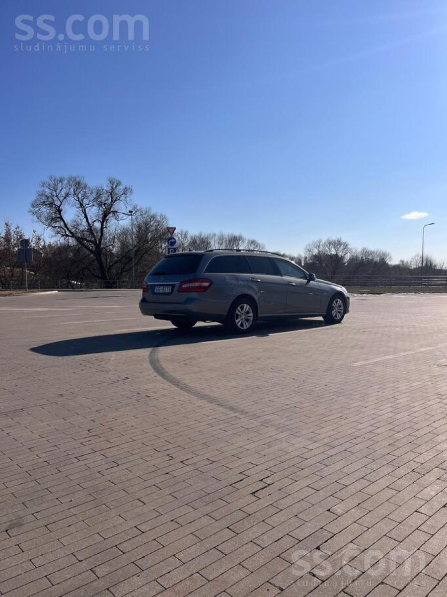 Серый Мерседес E 200 2012 в Резекне, объемом двигателя 2.00 л и пробегом 0 тыс. км за 5500 €, фото 7 на AUTOMOTO.COM.LV