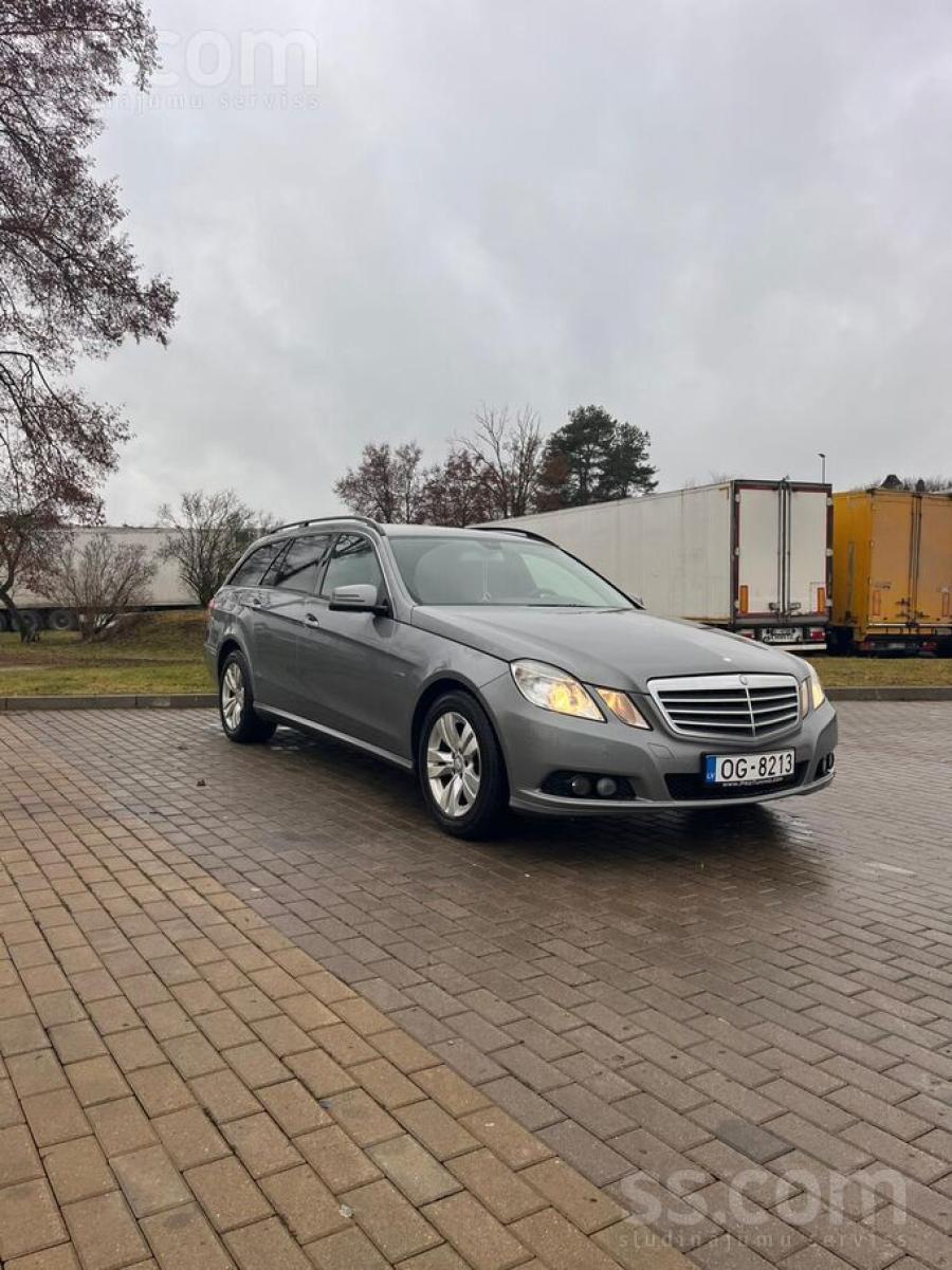Pelēks Mercedes-Benz e-200 2012 Rēzekne, ar dzinēja tilpumu 2.00 L un nobraukumu 0 tūkst. km par 6100 €, foto 1 vietnē AUTOMOTO.COM.LV