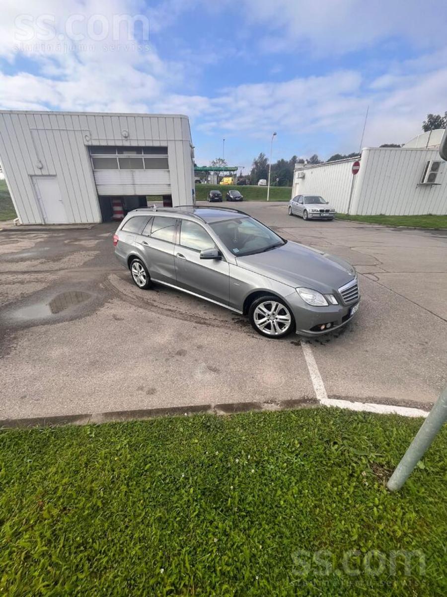Pelēks Mercedes-Benz e-200 2012 Rēzekne, ar dzinēja tilpumu 2.00 L un nobraukumu 0 tūkst. km par 6100 €, foto 14 vietnē AUTOMOTO.COM.LV
