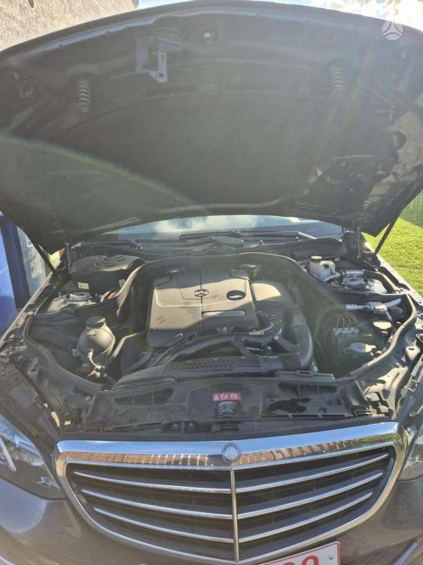 Grey Mercedes-Benz e-200 2013 in Vilnius, with an engine capacity of 1.99 L and mileage of 205 thousand km for 9750 €, photo 11 on AUTOMOTO.COM.LV