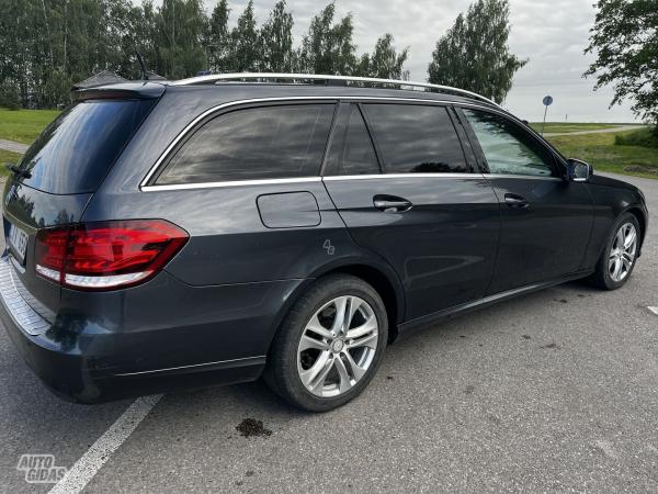 Grey Mercedes-Benz e-200 2014 in Vilkaviskis, with an engine capacity of 2.10 L and mileage of 446 thousand km for 5750 €, photo 4 on AUTOMOTO.COM.LV