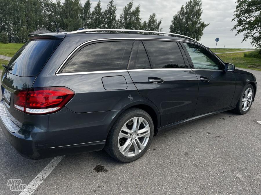 Grey Mercedes-Benz e-200 2014 in Vilkaviskis, with an engine capacity of 2.10 L and mileage of 446 thousand km for 5750 €, photo 5 on AUTOMOTO.COM.LV