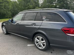 Grey Mercedes-Benz e-200 2014 in Vilkaviskis, with an engine capacity of 2.10 L and mileage of 446 thousand km for 5750 €, photo 6 on AUTOMOTO.COM.LV
