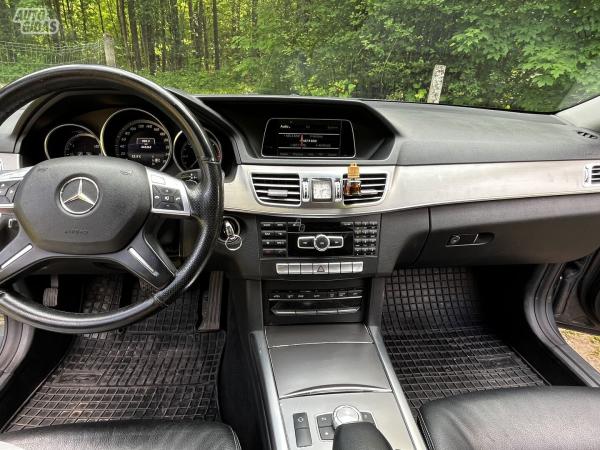 Grey Mercedes-Benz e-200 2014 in Vilkaviskis, with an engine capacity of 2.10 L and mileage of 446 thousand km for 5750 €, photo 9 on AUTOMOTO.COM.LV
