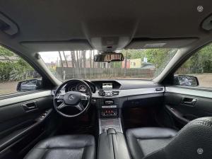 Серый Мерседес E 200 2014 в Каунас, объемом двигателя 2.10 л и пробегом 390 тыс. км за 6800 €, фото 13 на AUTOMOTO.COM.LV