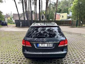 Серый Мерседес E 200 2014 в Каунас, объемом двигателя 2.10 л и пробегом 390 тыс. км за 6800 €, фото 23 на AUTOMOTO.COM.LV