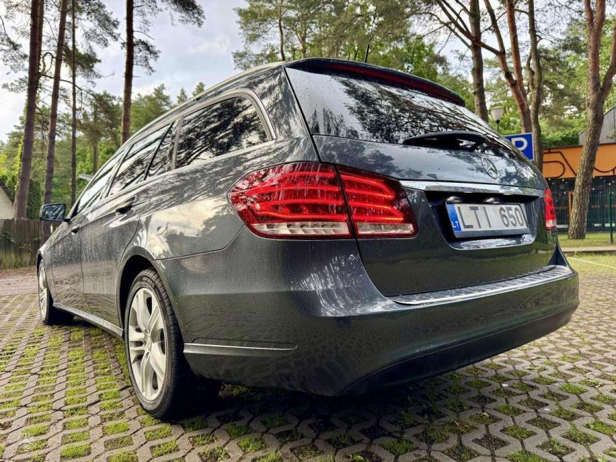 Серый Мерседес E 200 2014 в Каунас, объемом двигателя 2.10 л и пробегом 390 тыс. км за 6800 €, фото 24 на AUTOMOTO.COM.LV