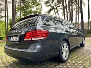 Серый Мерседес E 200 2014 в Каунас, объемом двигателя 2.10 л и пробегом 390 тыс. км за 6800 €, фото 25 на AUTOMOTO.COM.LV