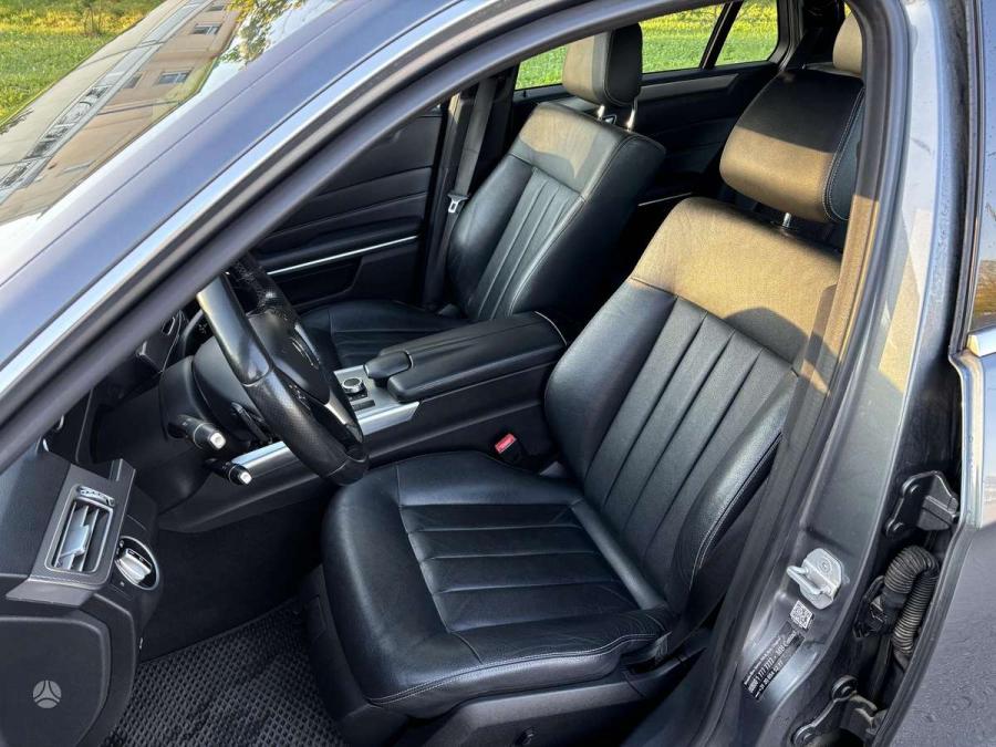 Pelēks Mercedes-Benz e-200 2016 Ukmergė, ar dzinēja tilpumu 2.10 L un nobraukumu 345 tūkst. km par 6600 €, foto 9 vietnē AUTOMOTO.COM.LV