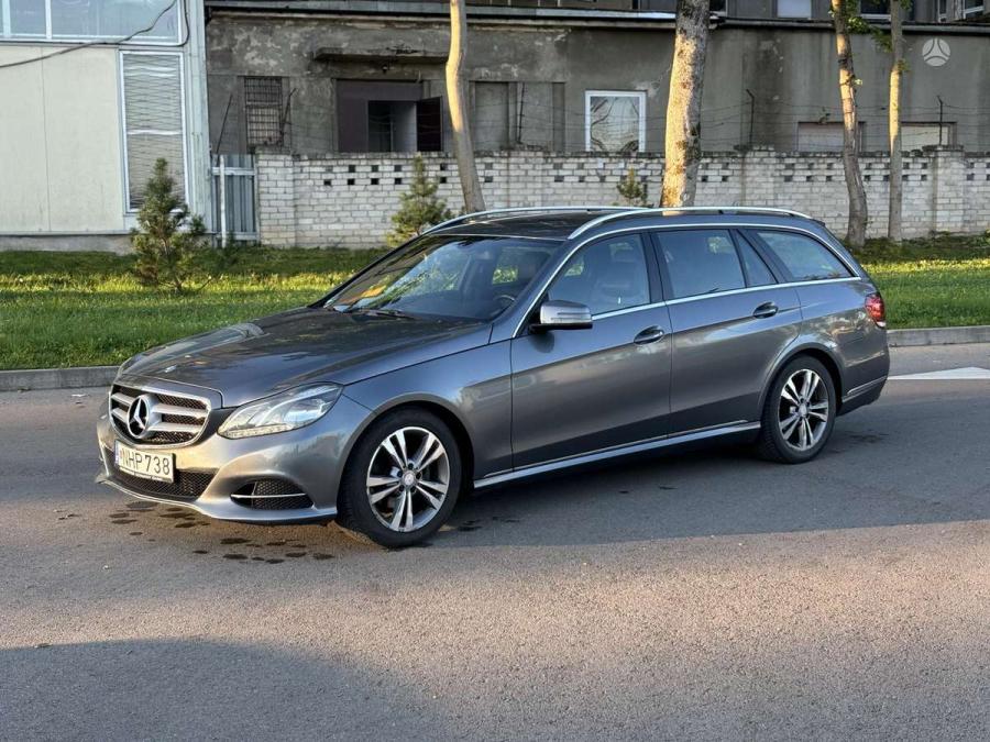 Pelēks Mercedes-Benz e-200 2016 Ukmergė, ar dzinēja tilpumu 2.10 L un nobraukumu 345 tūkst. km par 6600 €, foto 13 vietnē AUTOMOTO.COM.LV